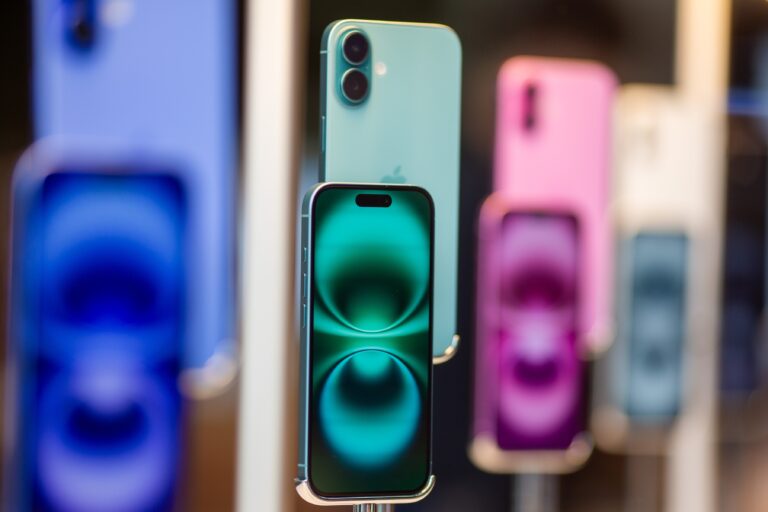 iPhone 12 Pro & Pro Max Colours Guide: Find Your Perfect Shade